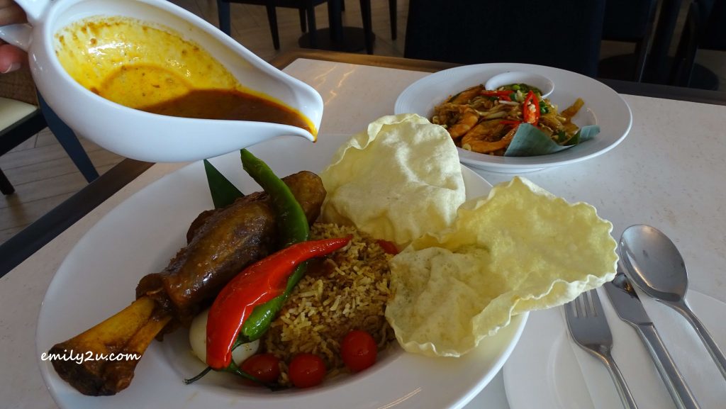 Yummilicious Tender & Juicy Lamb Shank Briyani with Teh Tarik | From ...