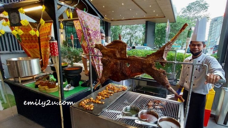 WEIL Hotel Ipoh’s Tradisi Warisan Bonda Ramadan Buffet Boasts Over a ...
