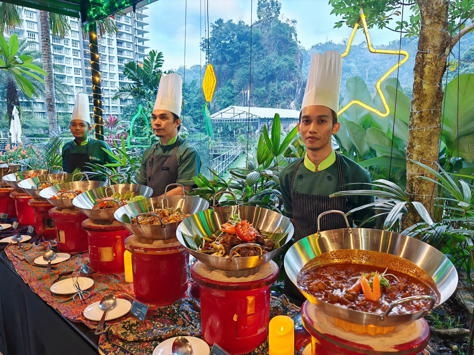 WEIL Hotel Ipoh’s Tradisi Warisan Bonda Ramadan Buffet Boasts Over a ...