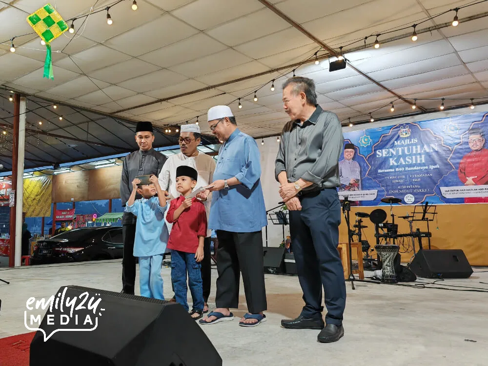 Spreading Joy and Compassion: Majlis Sentuhan Kasih Bersama B40 ...